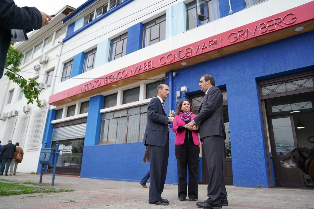 Intendente Arrau y seremi de Educación reafirman compromiso de Ñuble ... Intendente Arrau y seremi de Educación reafirman compromiso de Ñuble ...